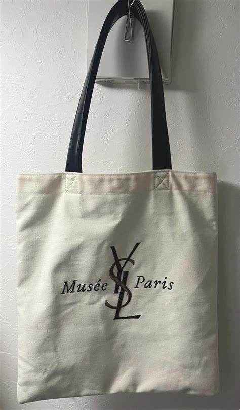 イヴ・サンローラン トートバック 美術館 Ysl メルカリ