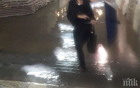 НАВОДНЕНИЯТА В СОФИЯ СЛЕД ПОТОПА 172 сигнала са подадени в Националния оперативен щаб