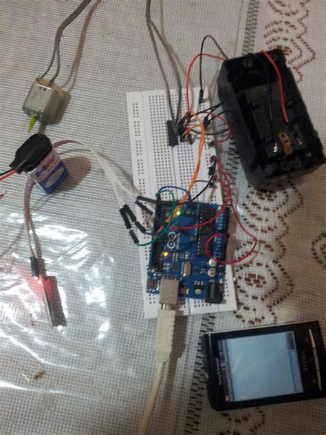 Projeto Arduino UNO Motor DC Ponte H L293D Português