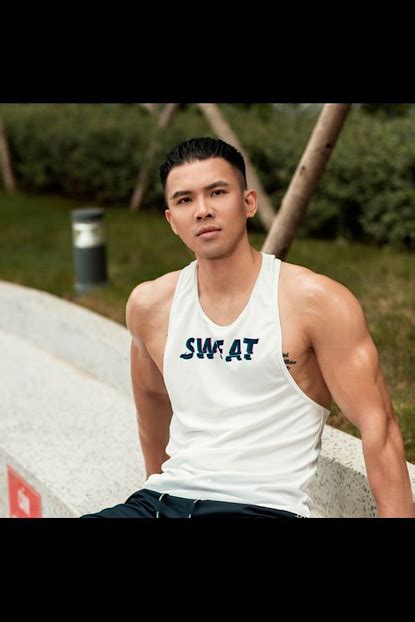 MS 007 Trai men body 6 múi săn chắc cu siêu to nhiệt tình chiều