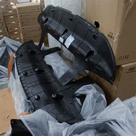 Black Pvc Hyundai Panel Assy Under Cover For Using For Protection Size 12065 Height Cm At