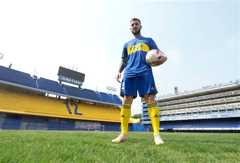 El Movimiento A Tres Bandas Que Depositó A Darío Benedetto En Boca