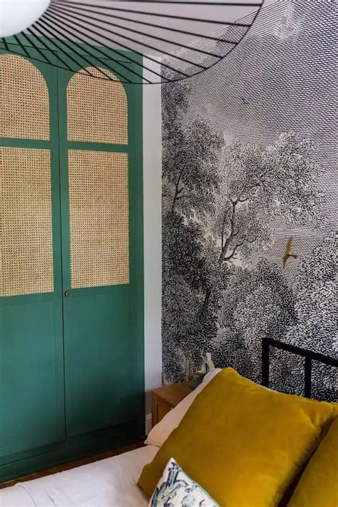 This Bedroom Makeovers Ikea Pax Hack Has The Prettiest Closet Doors I