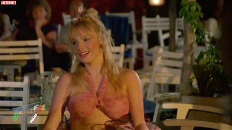 Dolly Dollar Nue Dans Dirndljagd Am Kilimandscharo