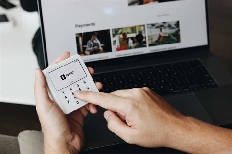 stripeで使える決済方法を解説！利用するメリット・デメリットも解説 formlab