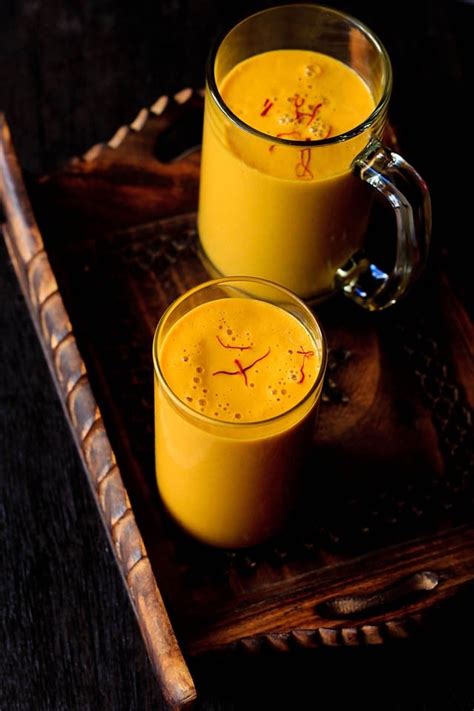 Vegan Mango Milkshake With Coconut Milk