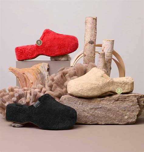 Fuzz Sugar Clog Ugg®