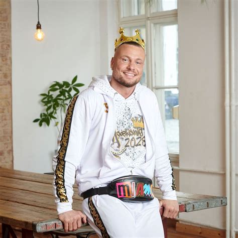 B Real Echte Promis Echtes Leben Promiflash