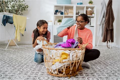 How To Separate Laundry And Sort Clothes Laundry Color Guide