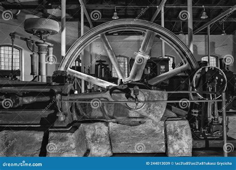 Motor De Haz En Un Cobertizo De Locomotoras Imagen De Archivo