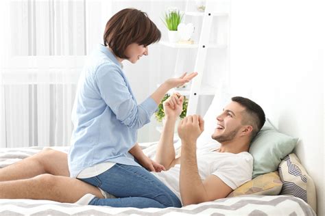 15 Things Men Desperately Want In A Relationship Relationship And Life