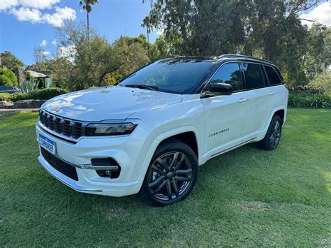 Jeep Commander Chega à Linha 2025 Mais Barato E Com Novo Motor De 272cv
