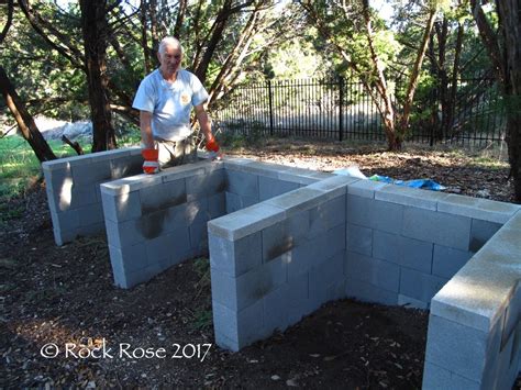 Build A Compost Bin With Cinder Blocks At Matthew Mccollum Blog