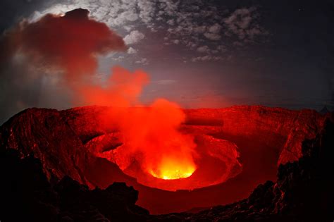10 Most Dangerous Active Volcanoes On Earth Its More Fun With Juan