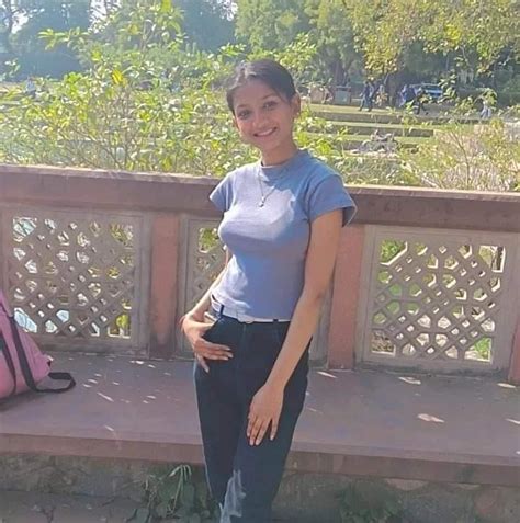 Richa Kumari On Reels