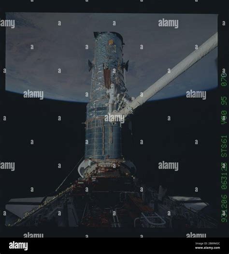 Sts 61 High Resolution Stock Photography and Images - Alamy