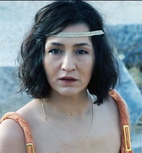 Guliz Gencoglu Instagram Tozlu Mikrofon