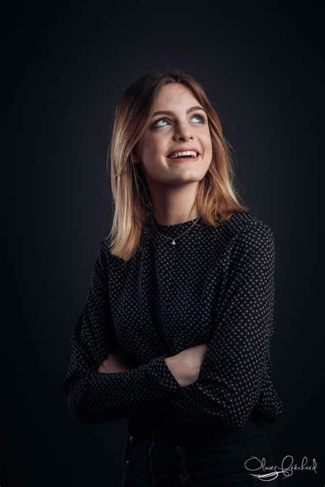 Photographe Studio Strasbourg Famille Soeur Portrait Original Naturel