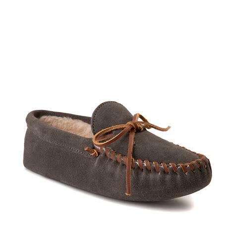 Mens Minnetonka Pile Lined Softsole Slipper Gray Journeys