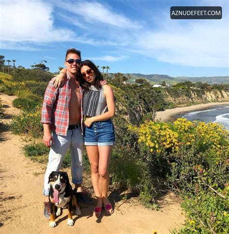 Erin Gloria Ryan Feet Aznudefeet