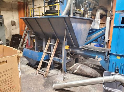 85 Cu Ft Dosing Hopper With Auger Solid Equipment Company
