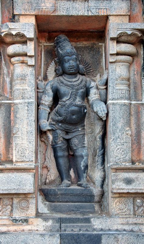 Pin By Dinesh Varadhan On தமிழ்நாடு கோவில் சிற்பங்கள் Temple Statues In