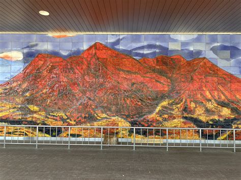 take on Twitter 上毛高原駅 赤城山の壁画 ここからバスで沼田や後閑にも行けるらしい https t co