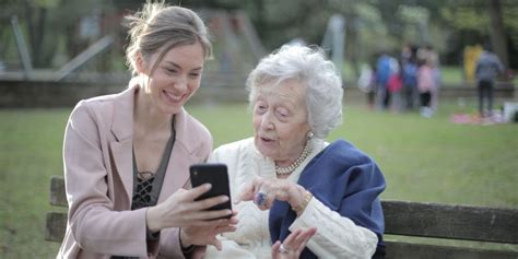 7 Android Accessibility Tweaks To Set Up A Phone For Seniors Make