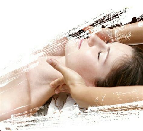 杏林養生薰足館 11月🍁杏林精選♨ 🌈療程a B C 各選1項 380🌈 ♨ A項💘3選1