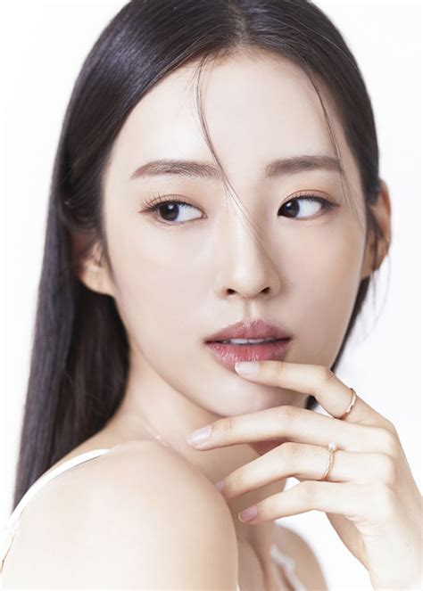 Shin Ji Hyeon 株式会社ソフィープロモーション