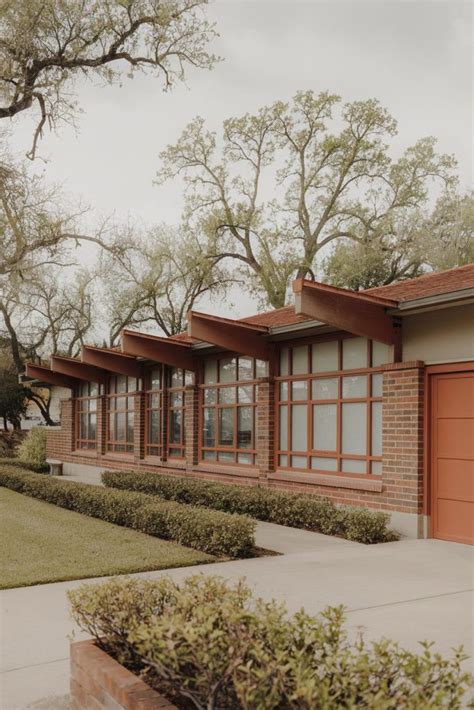 46 Mid Century Ranch Houses With Timeless Appeal