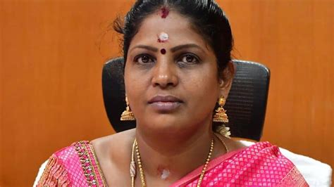 Anti Corruption Police Raid Dindigul Corporation Commissioners House