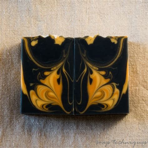 Soap Techniques Hanger Swirl