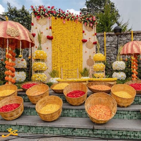 You Dont Want To Miss These Haldi Decor Themes The Balloon Hub