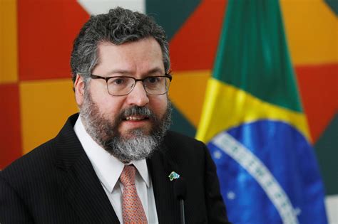Governo Admite Que Ataques à China Travam Chegada De Insumos Para