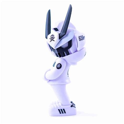 Core Edition Teq 63 Ghost Mode White 6 Inch Medium Figure By Martian