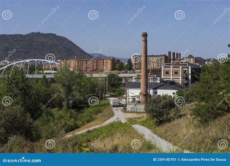 Vistas A La Ciudad De Ponferrada Por El Camino De Santiago Foto