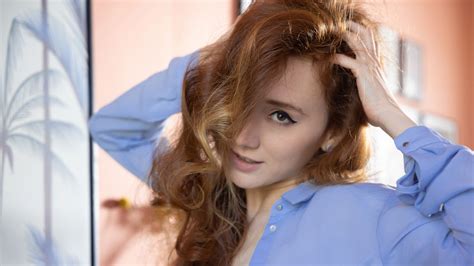 Alice Mido Desktop Wallpaper X