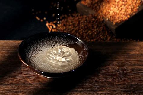 商务宴请用什么白酒最合适？ 知乎