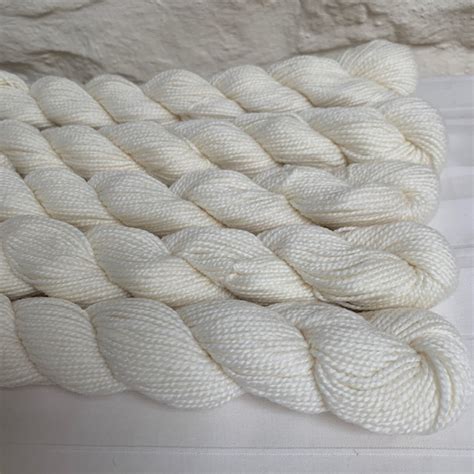 Undyed Yarn 5 X 20g Mini Skeins Merino 4 Ply High Twist Sock Peak