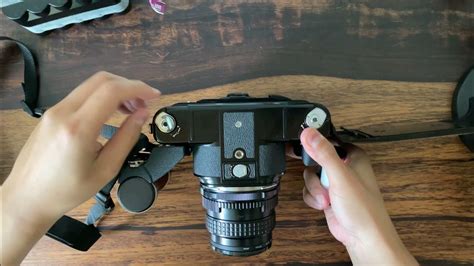 중형필름카메라 펜탁스67 필름 넣는 법 How To Load A Film In The Pentax67 Camera Youtube