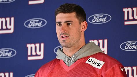 Giants Exec Slams Espns Elle Duncan After Mocking Daniel Jones For