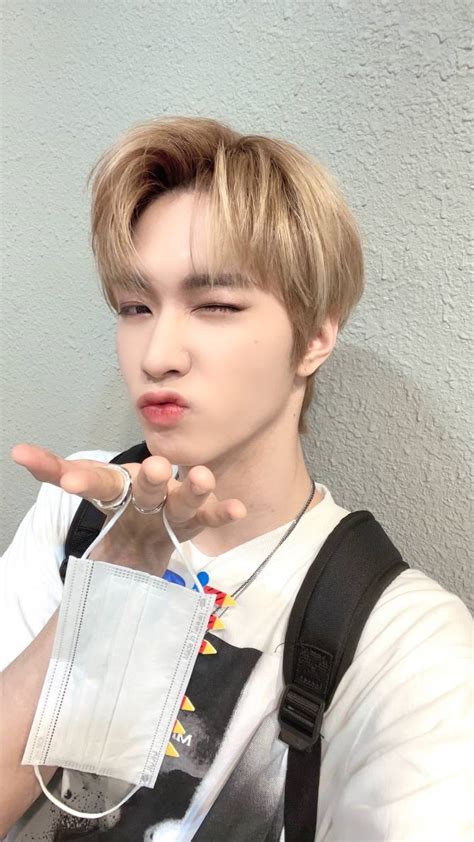Mirae Community Posts 뿌뿌 Khael