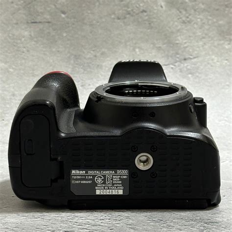 Yahooオークション Nikon D5300 ボディ｜デジタル一眼レフカメラ