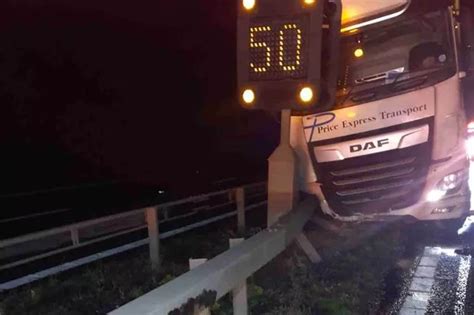 M11 Crash Near Cambridge Leaves Lane Closed And Queues Cambridgeshire