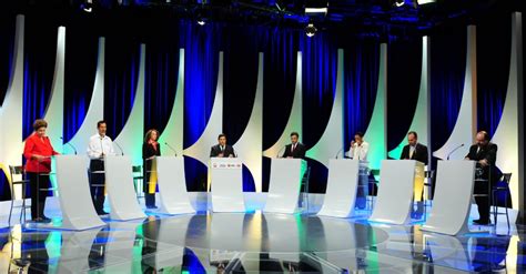 Debate Uolfolhasbtjovem Pan Para Candidatos A Presidente Dilma X
