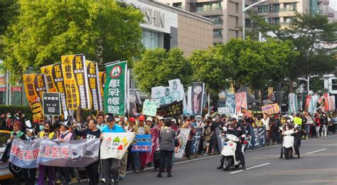 「工廠才是空污主因！」南部反空污大遊行 怒批政府不負責任 環境資訊中心