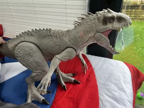 Jurassic World Super Colossal Indominus Rex Action Figure