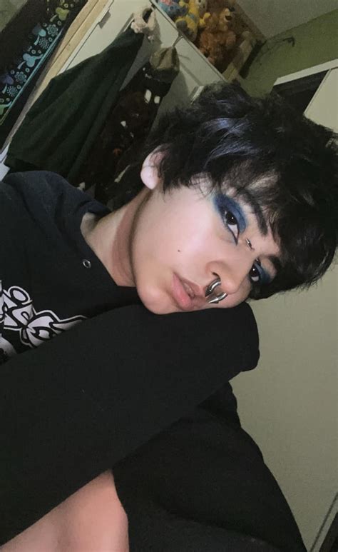 Can We Cuddle 💞 Rbois