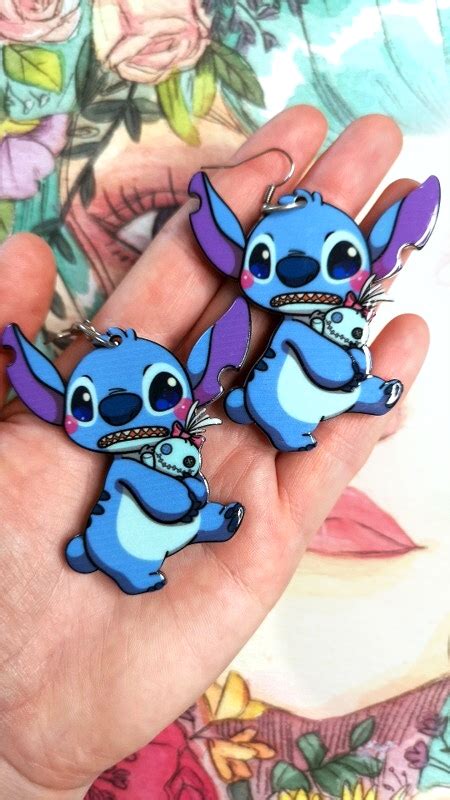 Супер Яките Обеци Стич Анимация Изработени от Акрил Щури и Забавни Обеци Леки Обеци Обеци